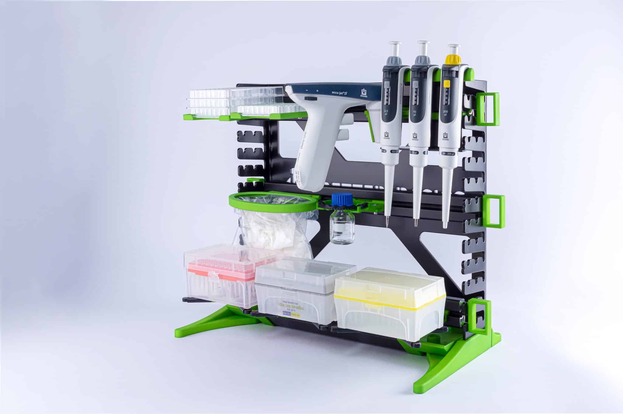 SmartRack® mini – Platzwunder für die Sicherheitswerkbank