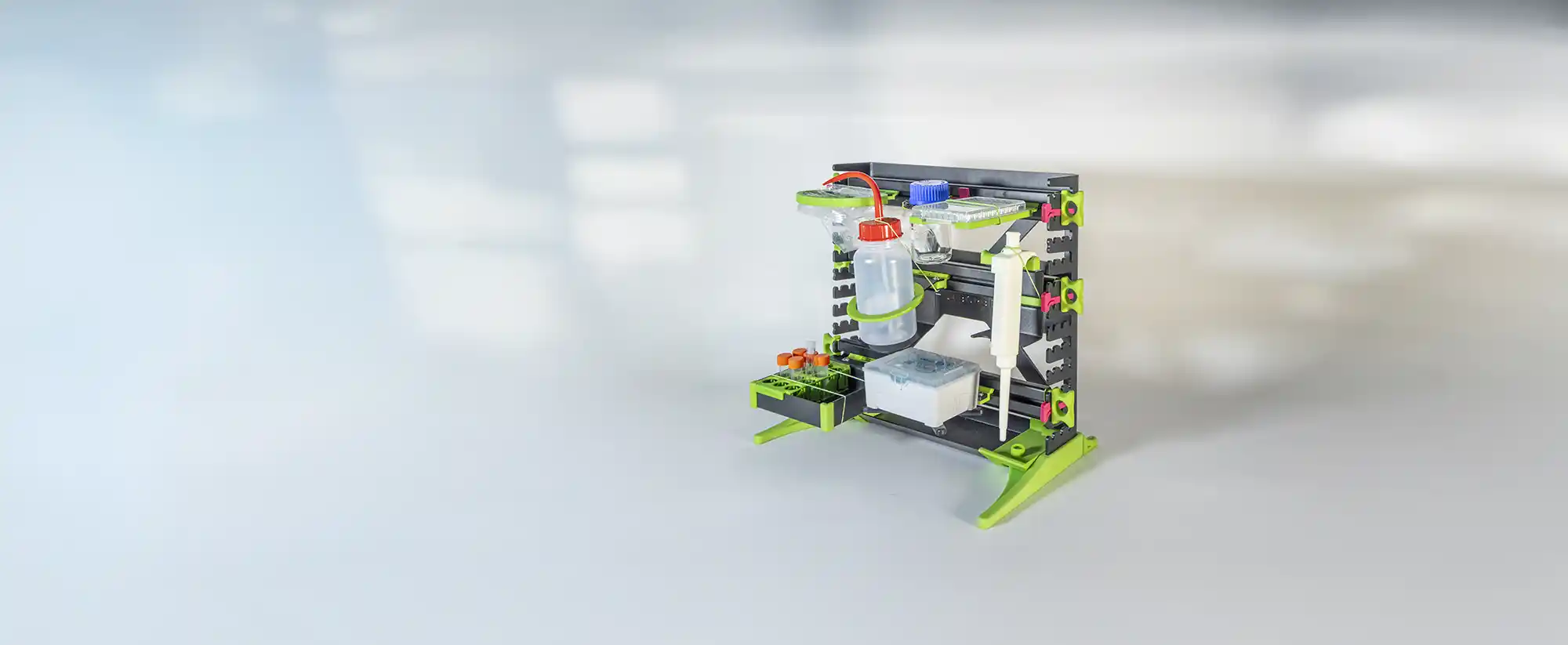 SmartRack mini: Platzmangel im Labor effizient lösen